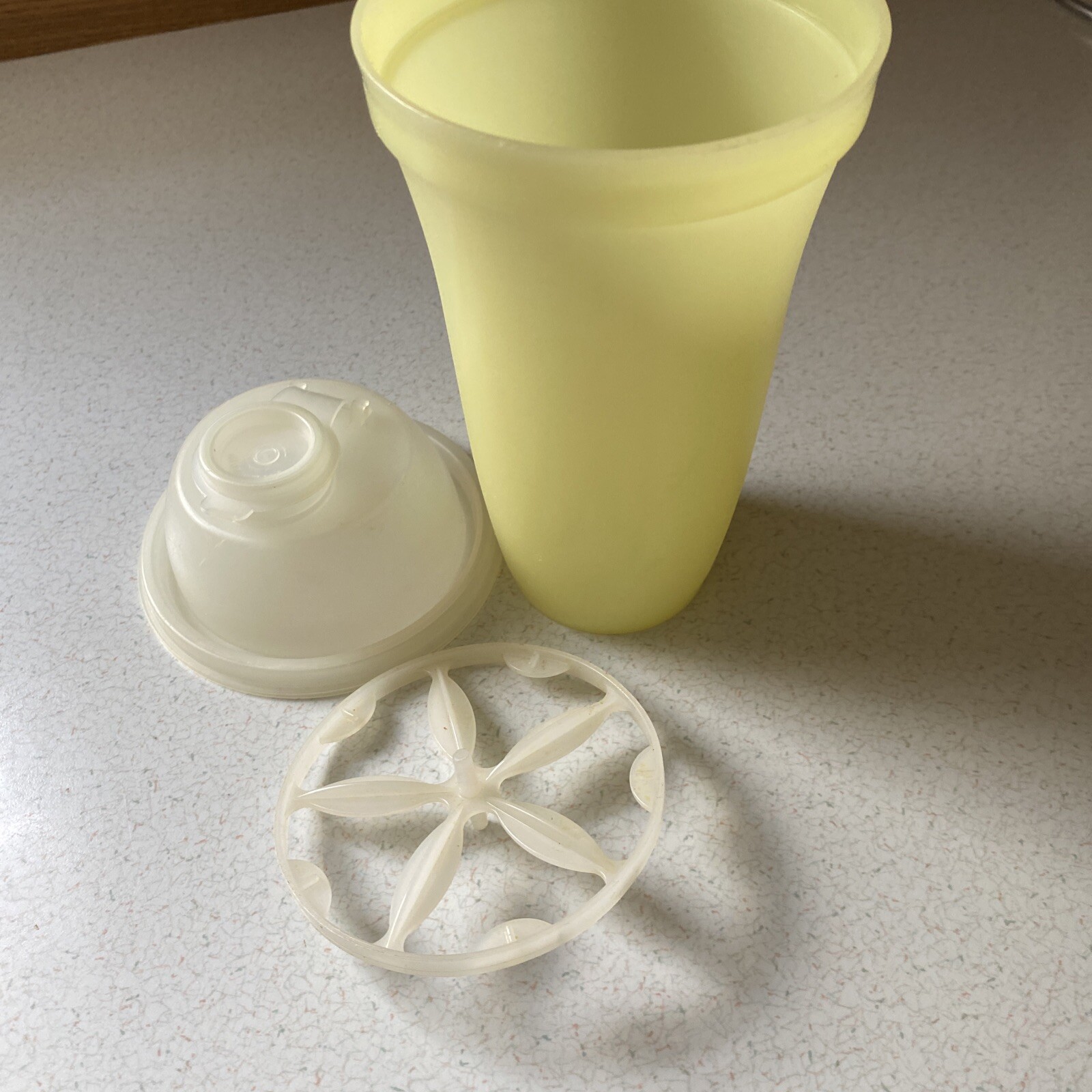 VINTAGE TUPPERWARE MIXER/SHAKER | eBay