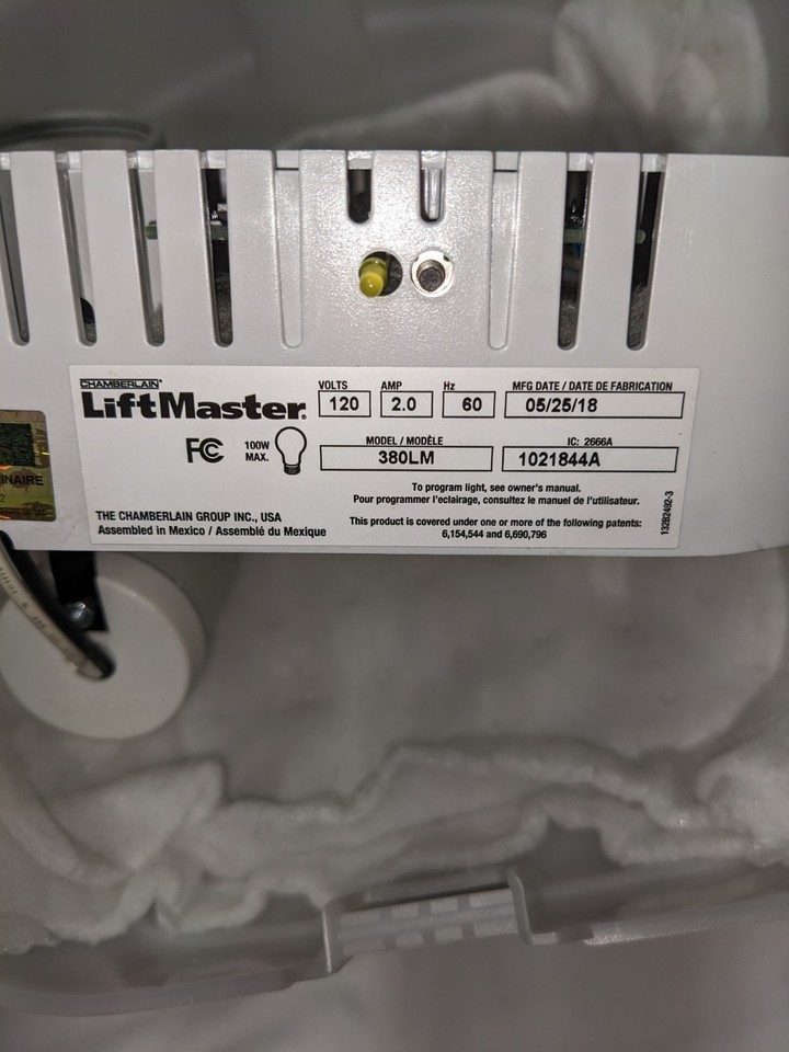 Liftmaster NEW Model 380LM 120 Volts 2.0 AMP 60Hz IC 1021 844A Light | eBay