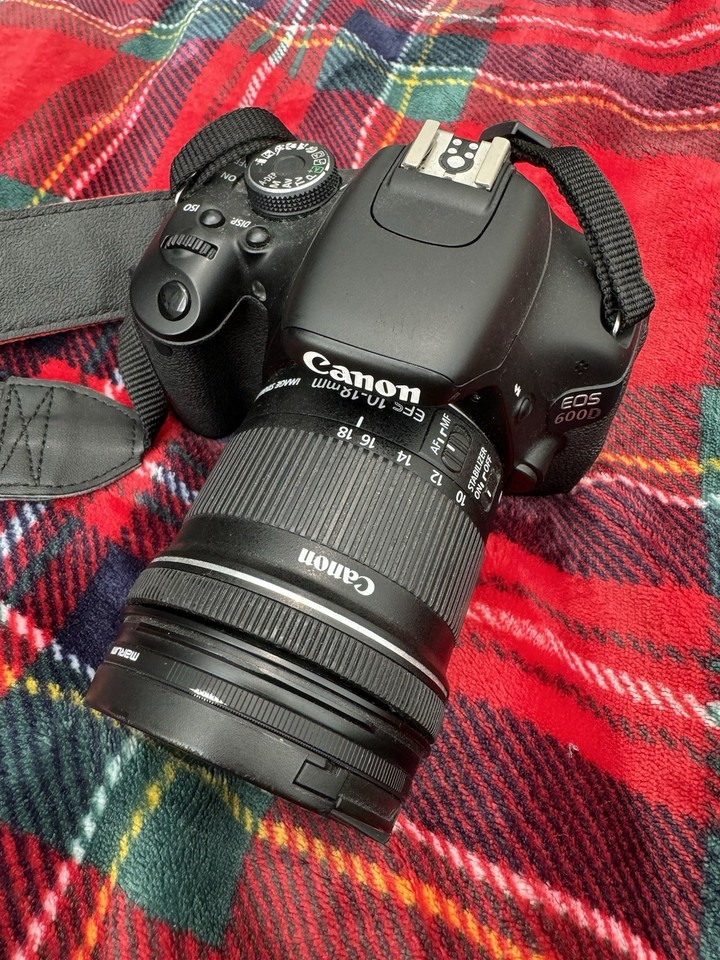 Canon EOS 600D 18.0MP Digital SLR Camera - Bundle with bag and 3 lenses ...