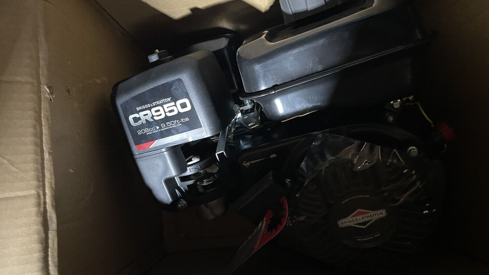 OEM Briggs & Stratton CR950 208cc 9.5 Gross Torque Engine 13R232-0001 ...