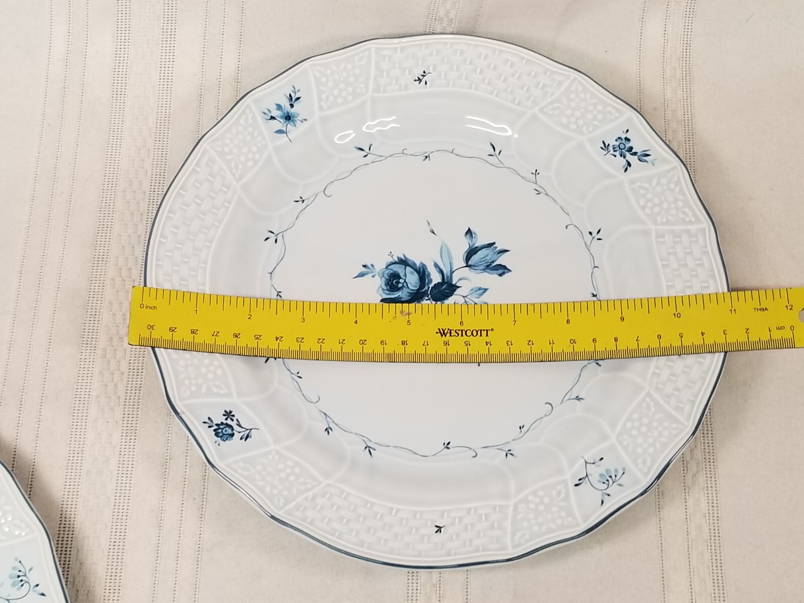 2 Mikasa Precious Blue Sheffield Dinner plates D2502 | eBay