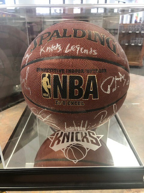 King/Ewing/C.Anthony/ Reed/ Frazier/Monroe Signed Indoor/Outdoor ...