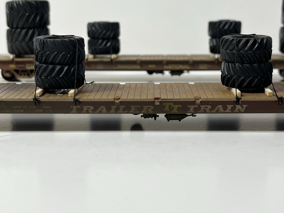 HO Scale Lot Of 2 Athearn 60’ Flat Car Custom Tire Load | eBay