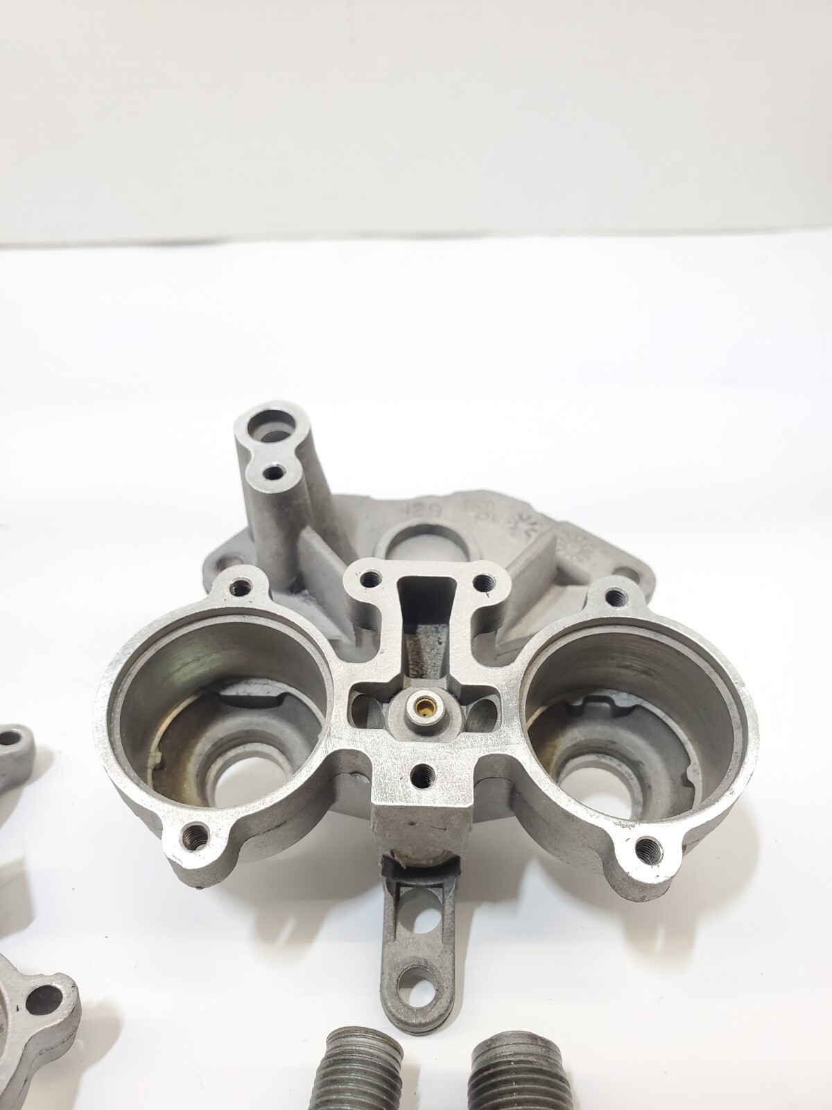 GM Chevy TBI Fuel Injector Pod Throttle Body Fuel Meter Body 4.1L 4.3L ...