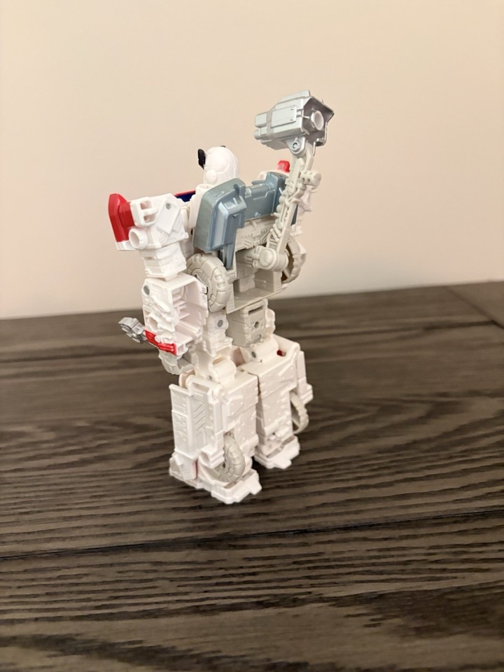 Transformers War For Cybertron Siege Ratchet NoBox | eBay