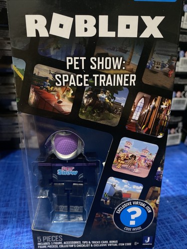 Roblox Deluxe Mystery Pack Pet Show: Space Trainer Series 2 Figure And ...