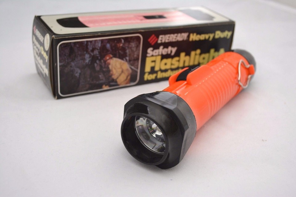 8" VINTAGE Eveready HEAVY DUTY FLASHLIGHT 1970s MODEL Made in the USA ...