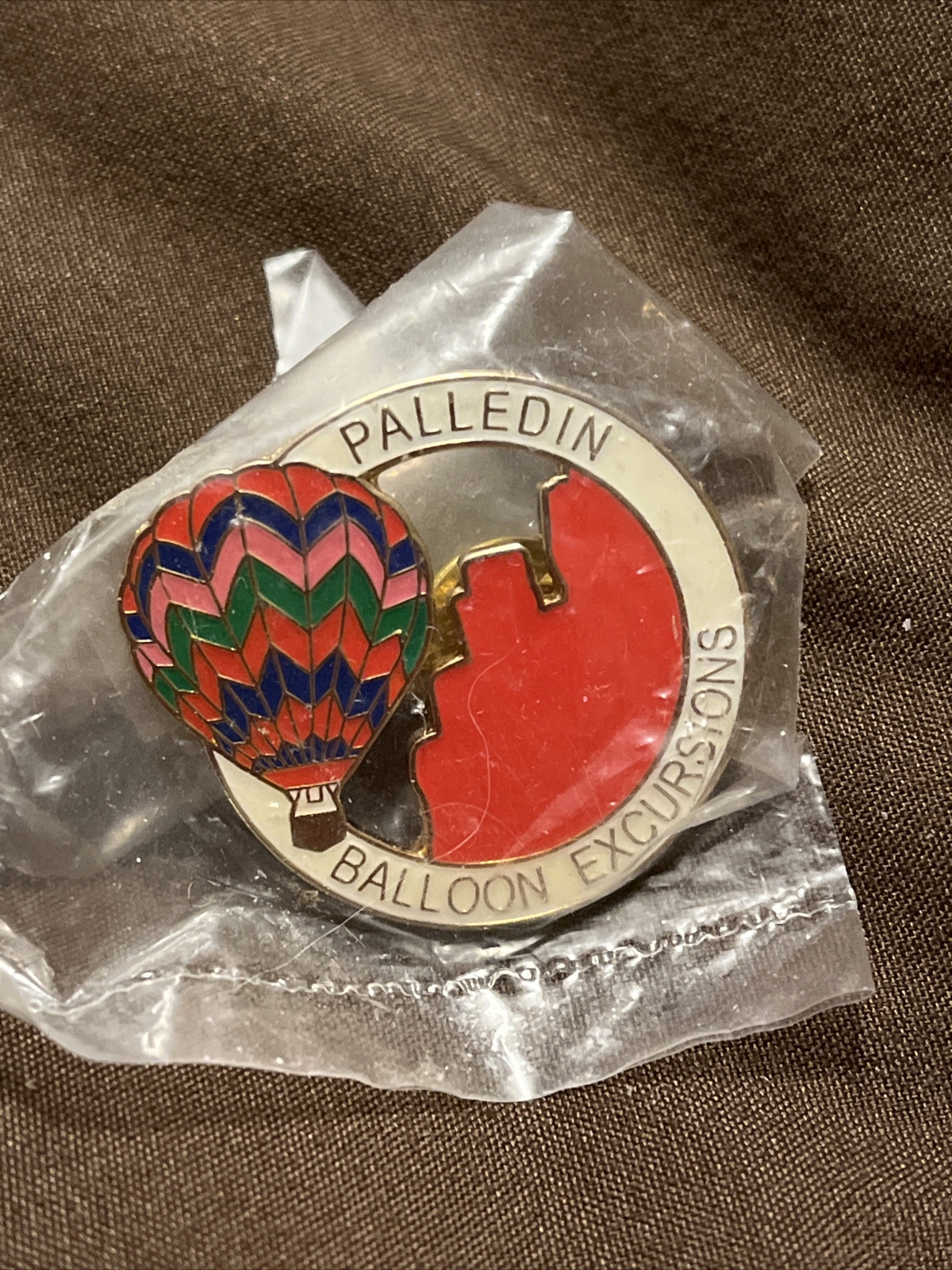 Palledin Balloon Excursions Pin-New-colorful-Hot Air Balloons | eBay