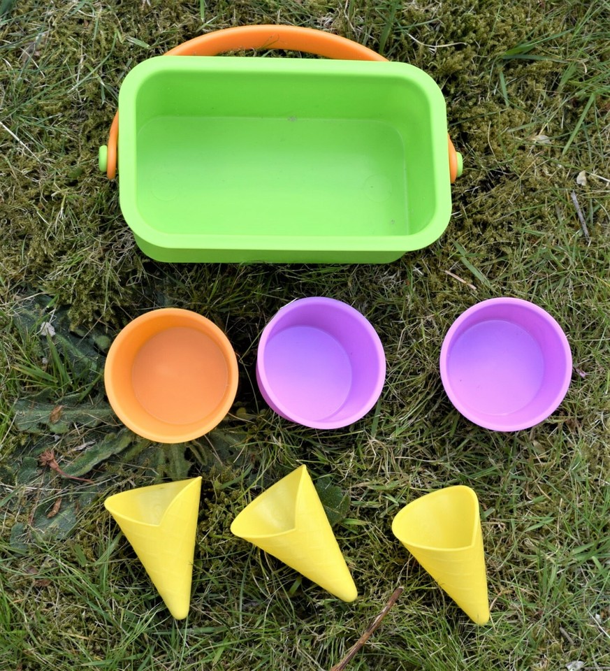 KINETIC SAND 1 kg to 5.5 kg OR WABA MOULDS TRAY Or COLISEUM PYRAMID ...