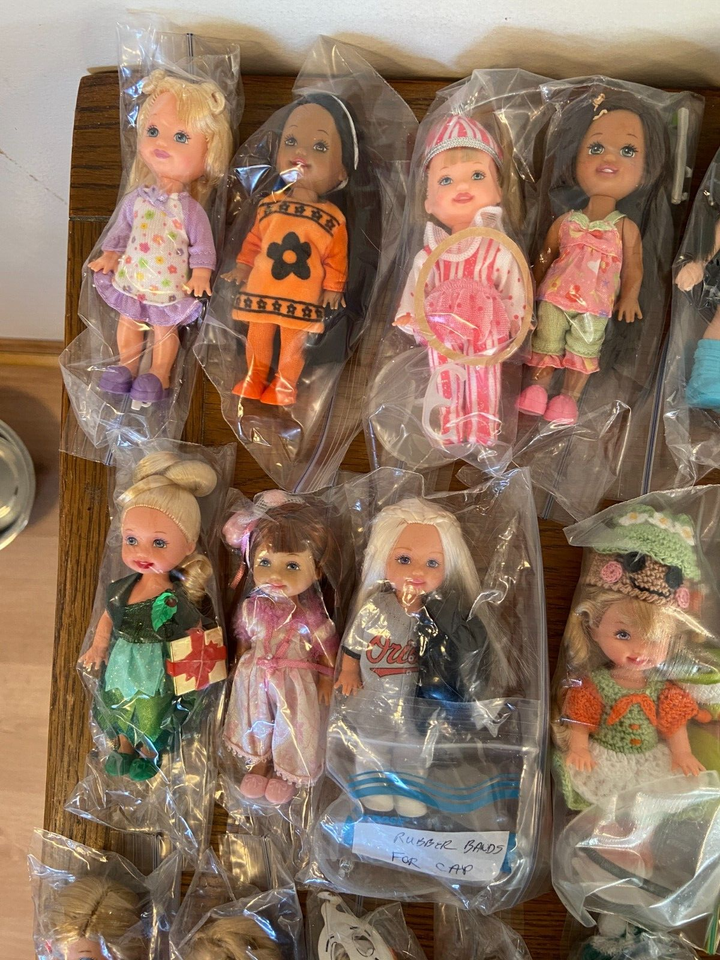 Barbie Mattel Lot of 36 Kelly Club Dolls AMAZING Assortment! Some ...