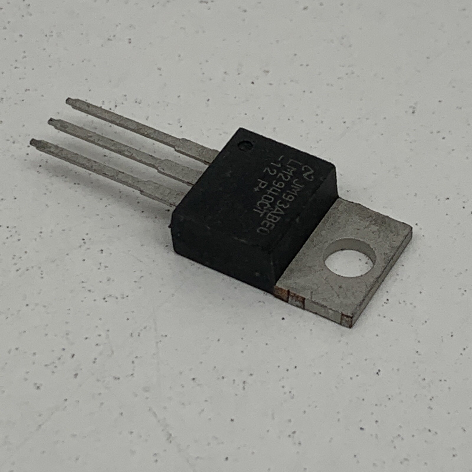 Lot of (35) National Semiconductor LM2940CT Linear Voltage Regulator | eBay