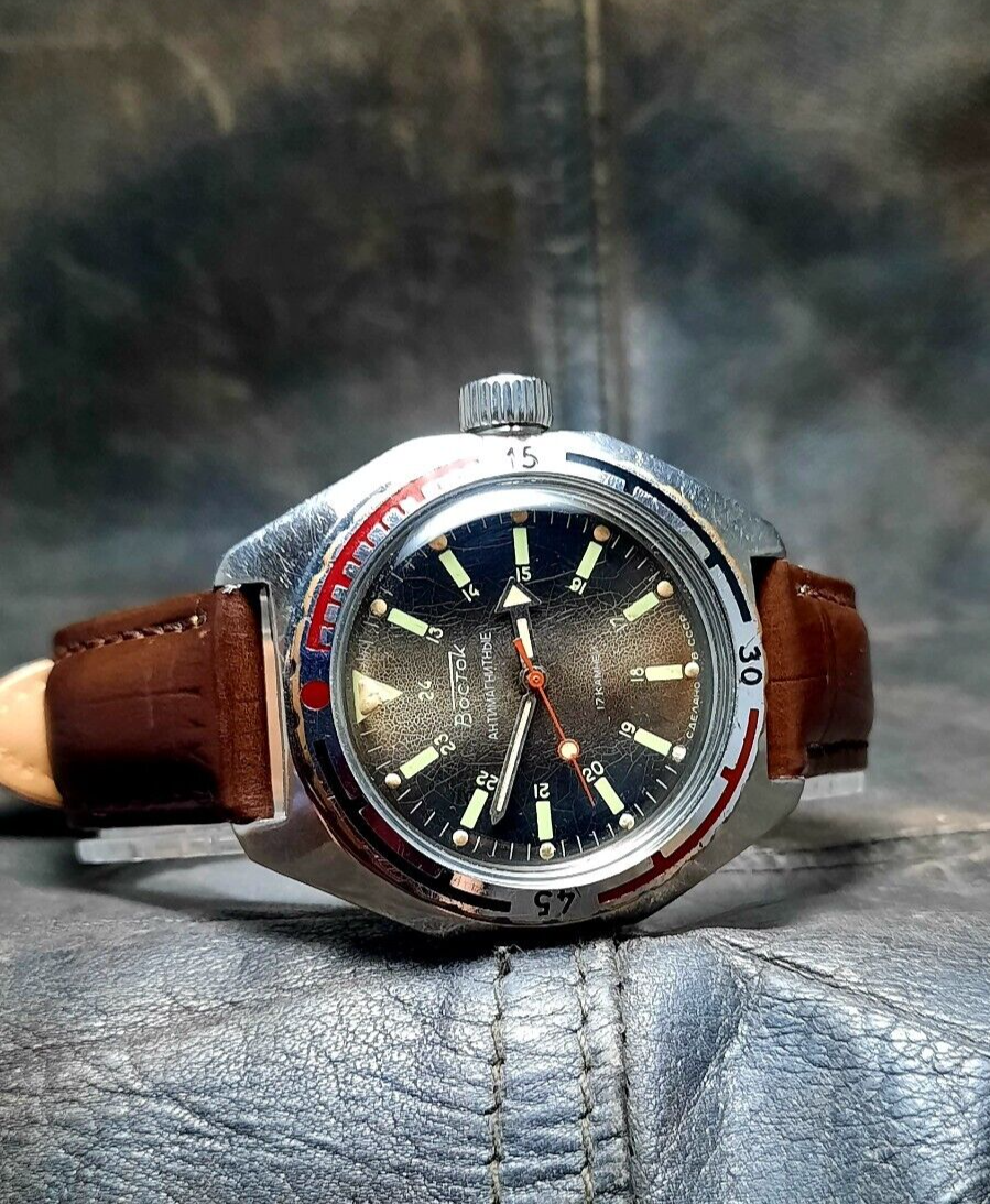 Vostok Amphibia Antimagnetic watch Russia Soviet Wostok Komandirskie ...