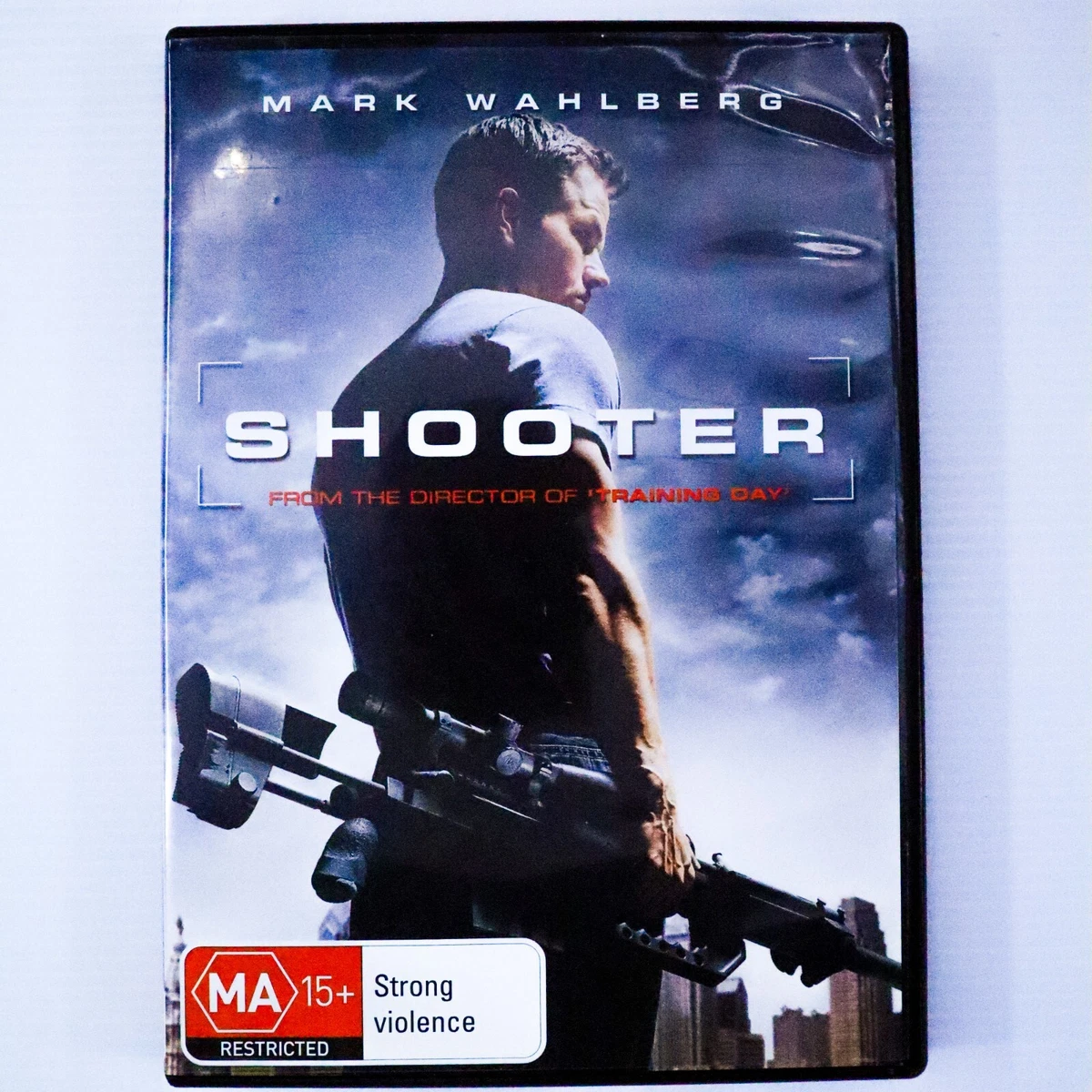 Michael Pena Rhona Mitra Shooter
