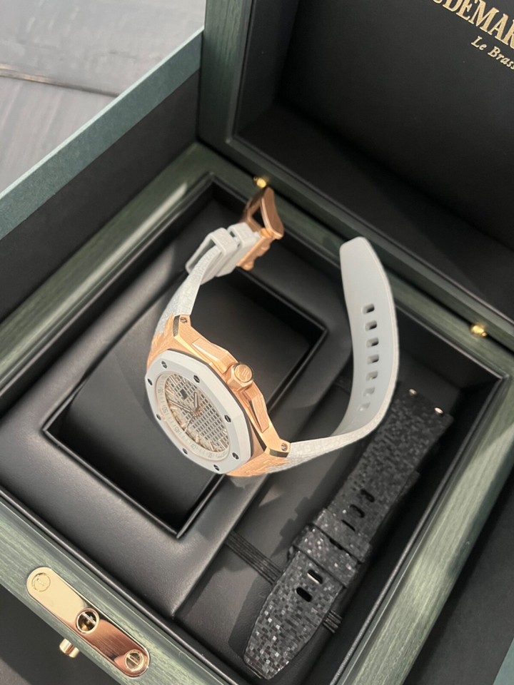Audemars Piguet Royak Oak Offshore Rose Gold Rubber Watch 77605OK.OO ...