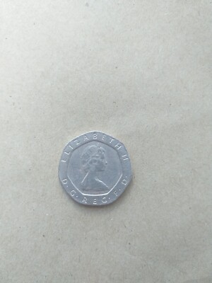**Genuine & Extremely Rare** 1982 20p Coin. Original First Year Mint ...