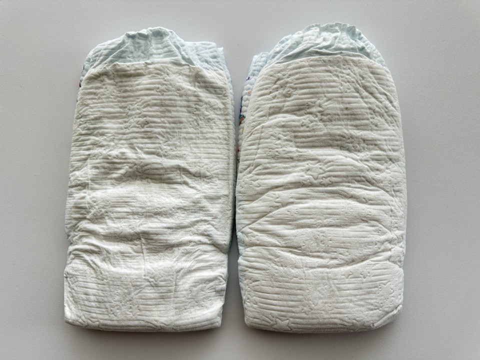 Vintage Huggies Ultatrim Diapers Size 3 1997 or 1998 | eBay