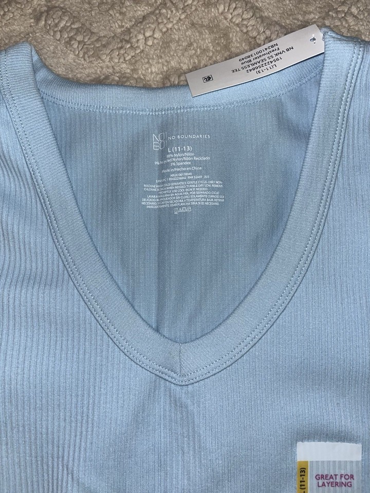 NWT Women’s No Boundaries Large V-Neck Ribbed T-Shirt | eBay