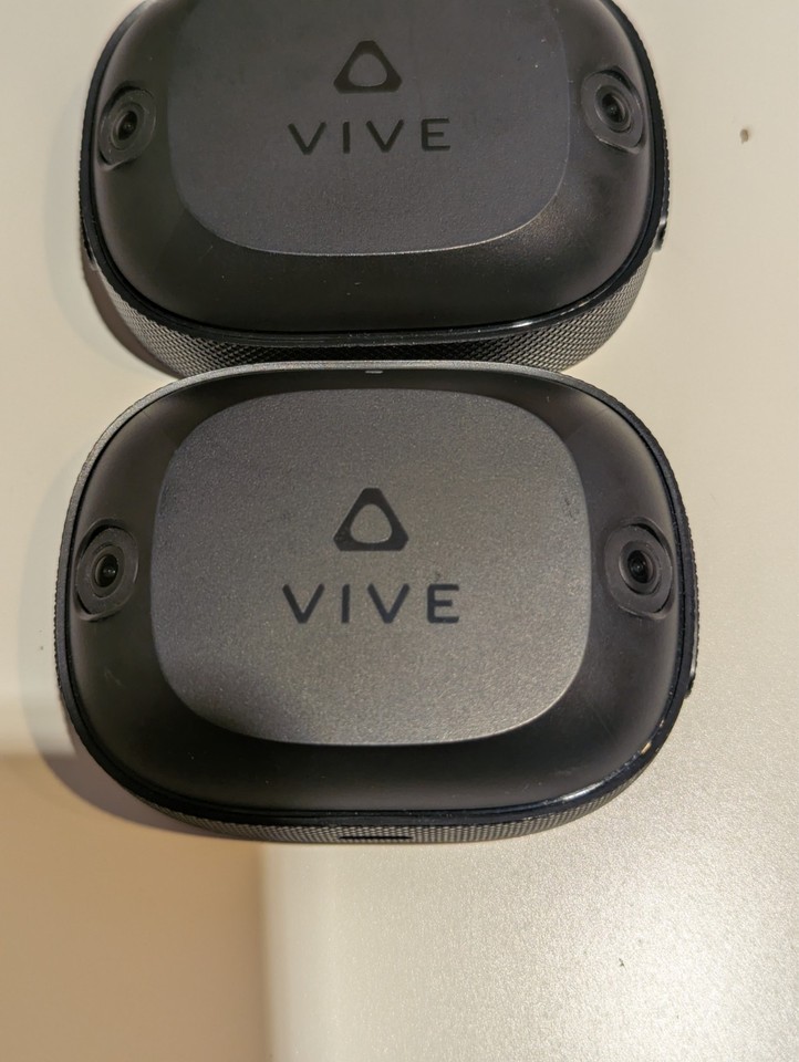 VIVE Ultimate Tracker 3+1 Kit w/rebuff reality straps, box and game key ...
