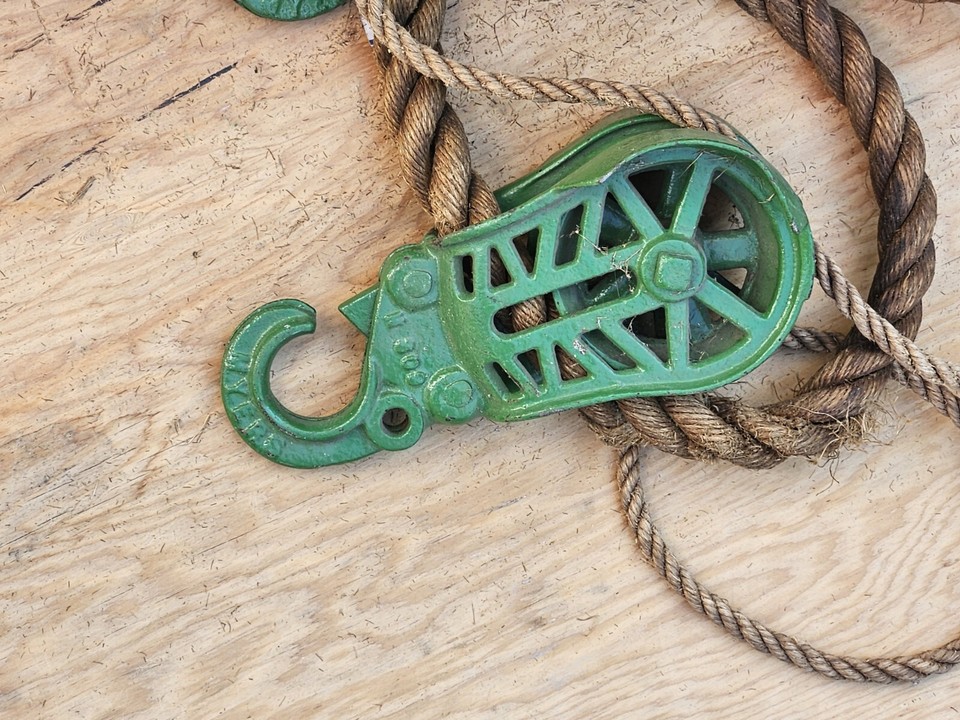 Antique F.E. Myers Sure LOCK 2057 Sling Unloader Hay Trolley Cast Iron ...