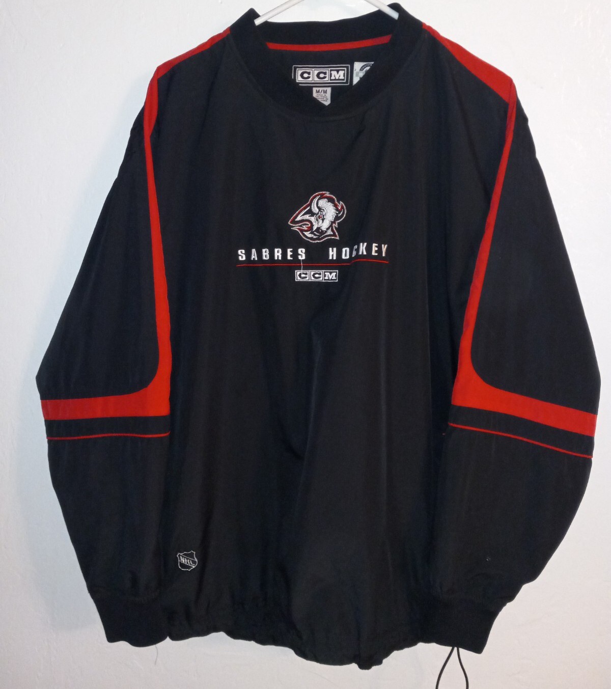 NHL BUFFALO SABRES HOCKEY PULL OVER ADLG WINDBREAKER CCM NOS | eBay