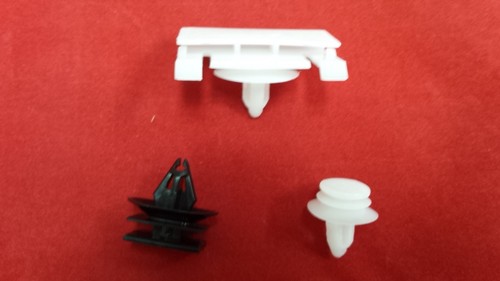 19x Holden Commodore VE VF Side Skirt Rocker Mould Sill Trim Clip ...