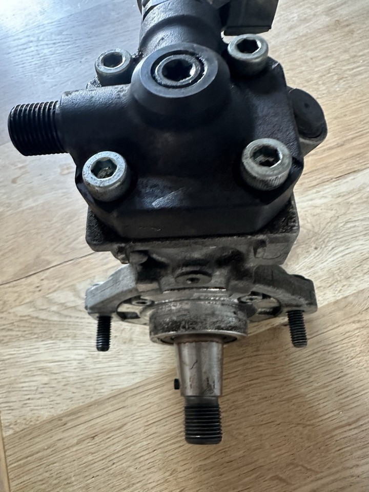 VOLVO DIESEL FUEL PUMP 31405129-36010390-36010088-31432135 | eBay UK