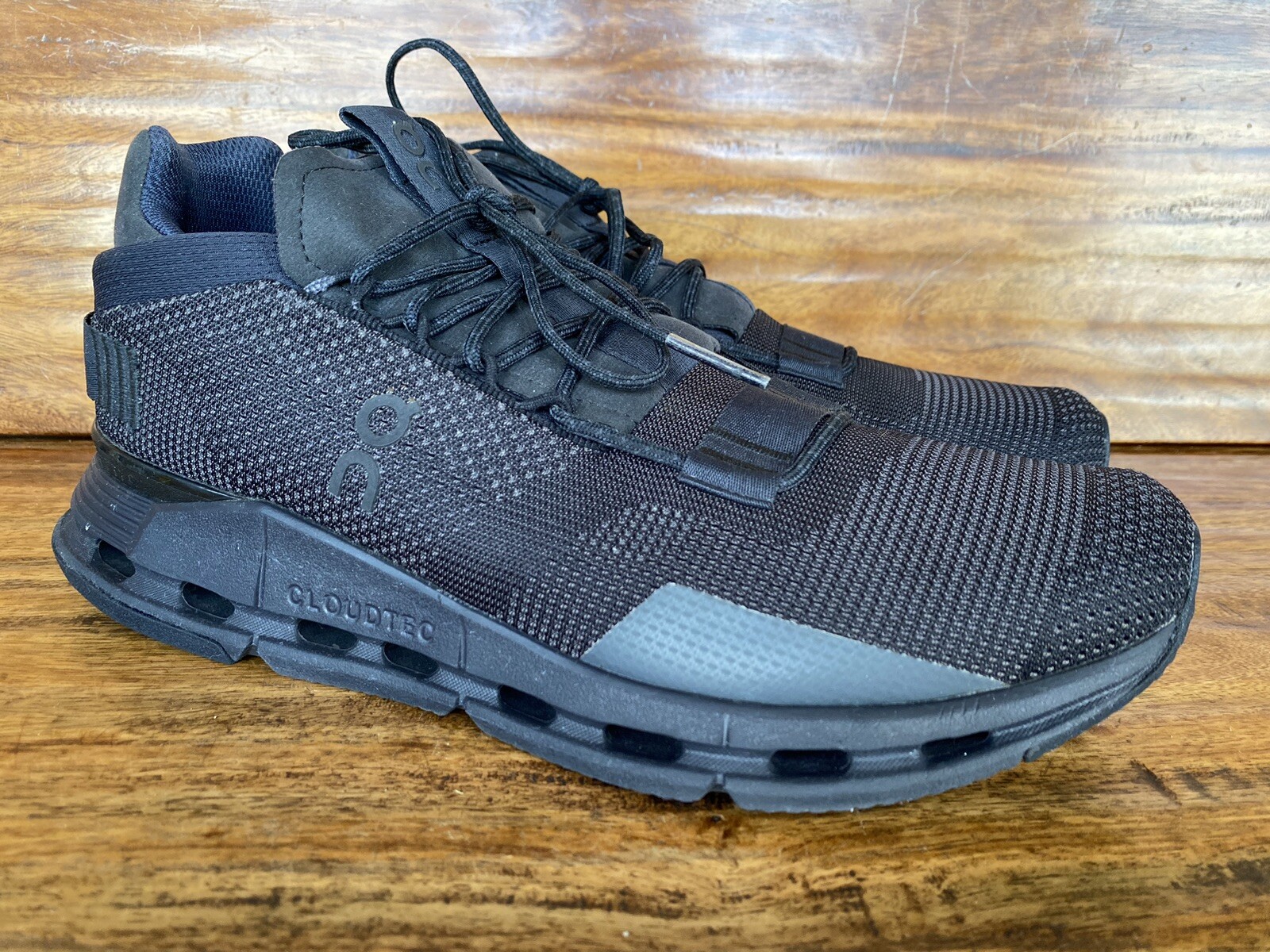 On Cloud All Black “Cloudnova” CloudTec OC Running Sh… - Gem