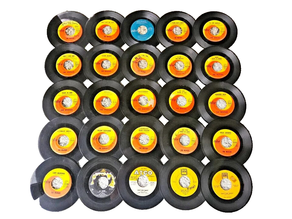 THE BEATLES / 45 RPM RECORD COLLECTION with VINTAGE / ORIGINAL CARRYING ...