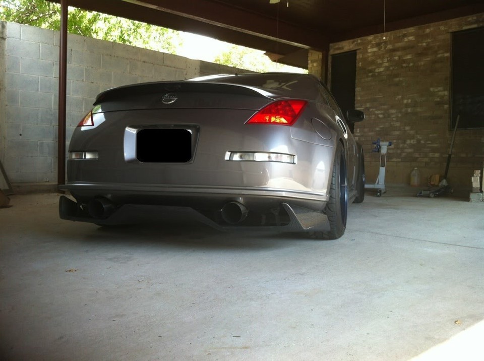 For Nissan 350Z/Fairlady Z Voltex look rear bumper diffuser / undertray ...