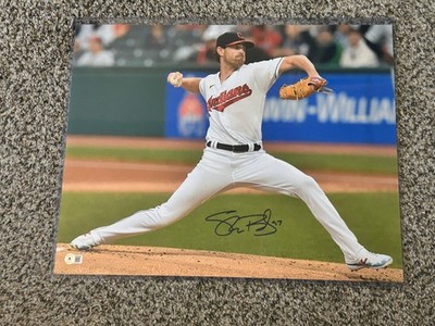 AUTOGRAPH SHANE BIEBER CLEVELAND INDIANS 16 X 20 -BECKETT COA | eBay