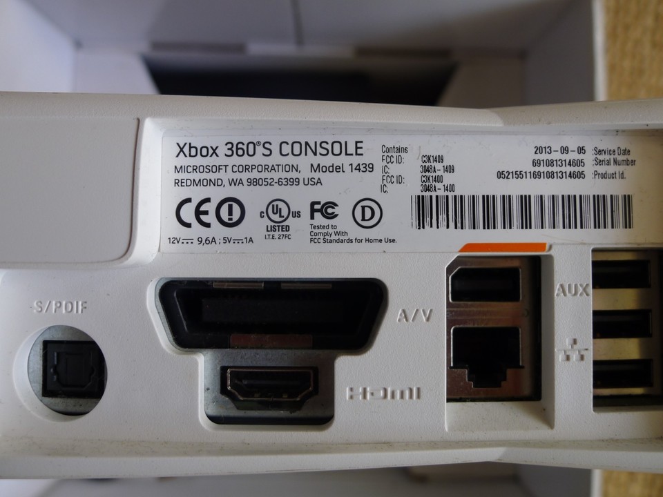 XBOX 360 Kinect STAR WARS - boxed - Model 1439 - Limited Edition R2-D2 ...