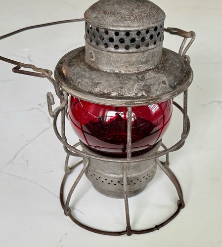 VINTAGE UNION PACIFIC U.P. ADLAKE KERO RAILROAD LANTERN RED GLOBE NX | eBay