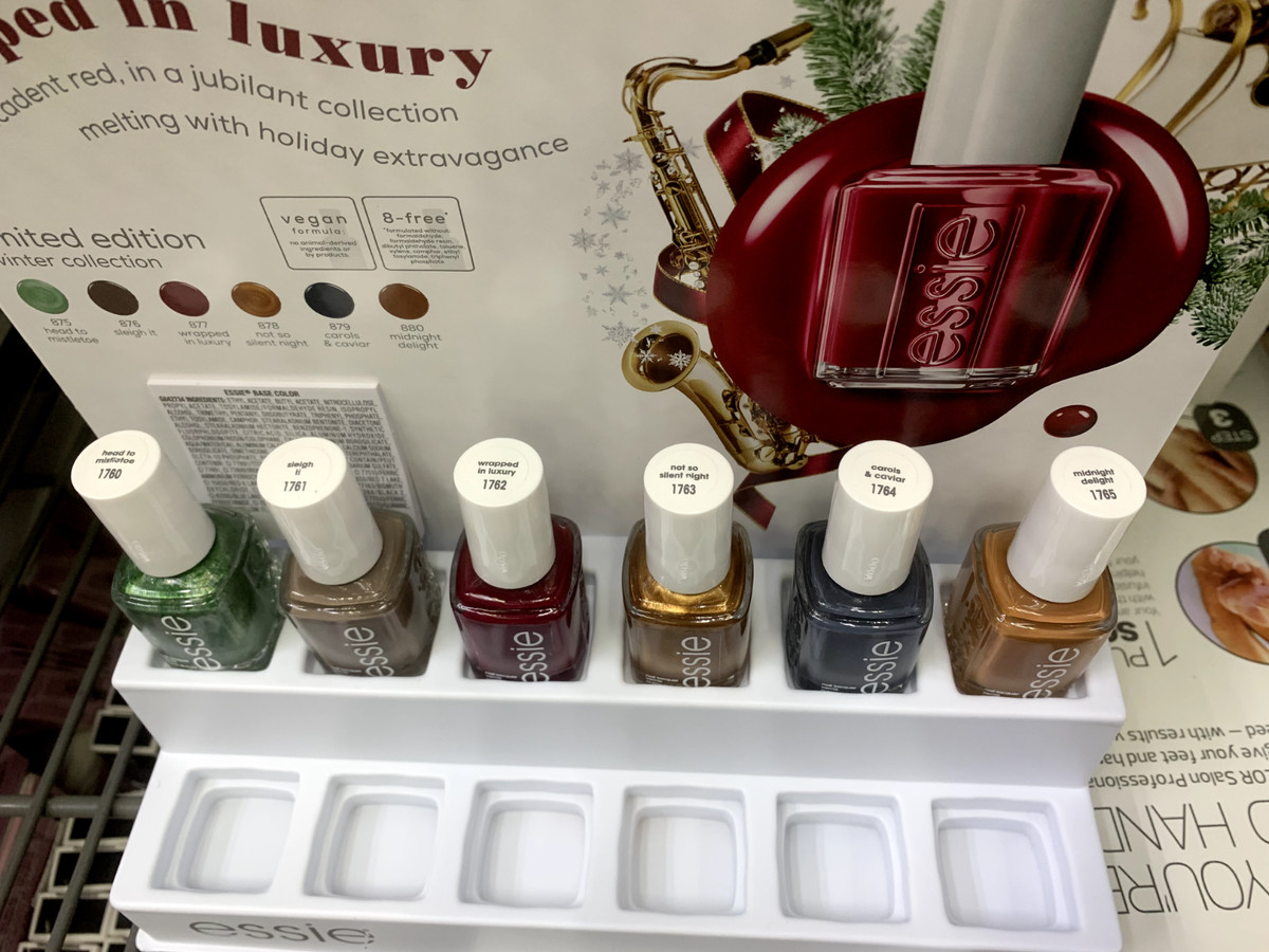 Essie Holiday 2022
