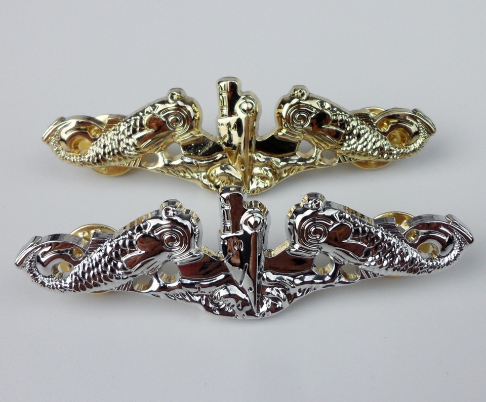 US NAVY SUBMARINE WARFARE BADGE INSIGNIA OFFICER AND ENLISTED SUBMARINE ...