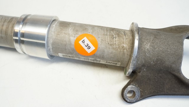 Porsche 970 Panamera Stossdämpfer Federbein vorne L R 97034306104 V6 ...