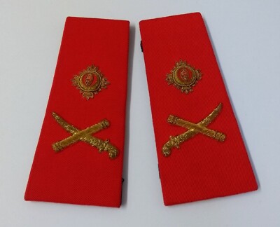 BDF Major General Rank Shoulder Slide & Gold Raised Insignia Botswana ...