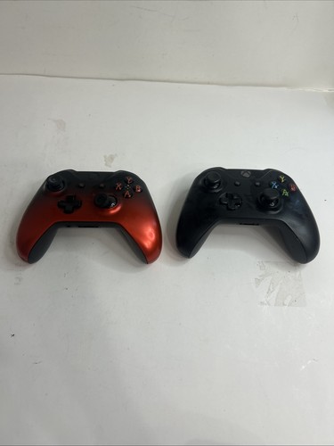 Lot of 2 Xbox One Wireless Controller 1708/1537 No Battery Cover/joy ...