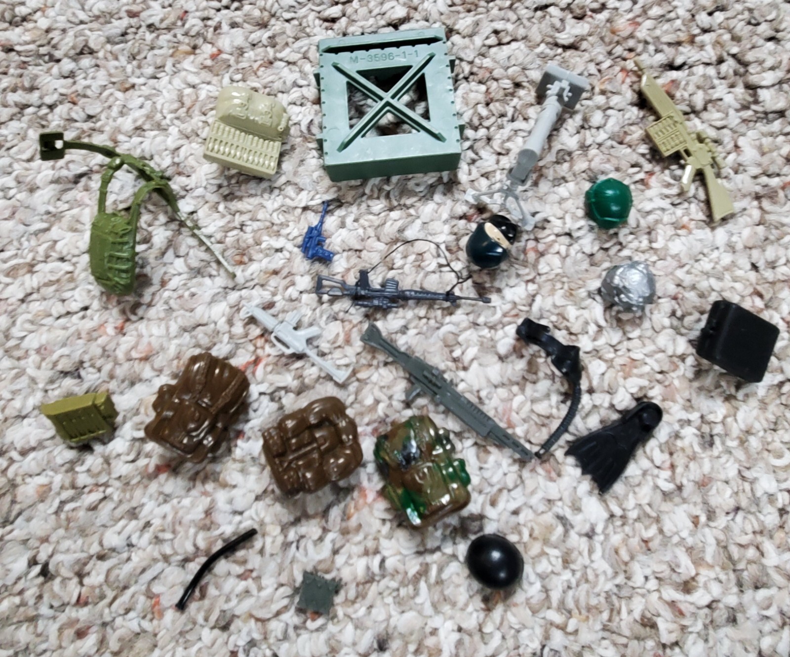 Hasbro GI Joe - miscellaneous weapons & accessories lot - 1982 83 84 85 ...