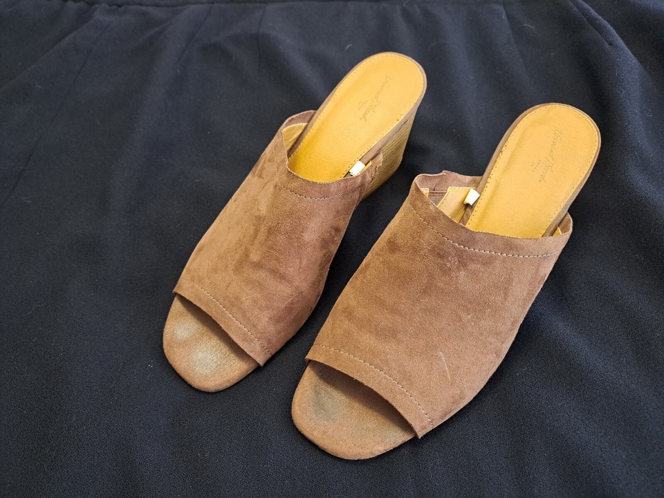 Mule Sandals. Size 11. Open Toe, 3" Stack Heel. Brown Suede. Sissy Fem ...