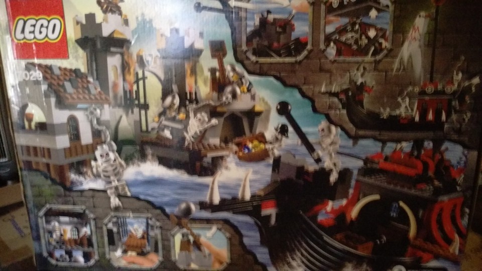 LEGO 7029 CASTLE - SKELETON SHIP ATTACK NIB FS RETIRED VERY RARE FIND ...
