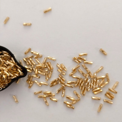 195pcs 2x6mm Gold Twisted Glass Bugle Beads Tube Cylinder AUS Free ...