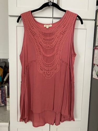 Indigo Thread Co. Sleeveless Crochet Knit Woven Hi-Lo Flounce Hem Top ...