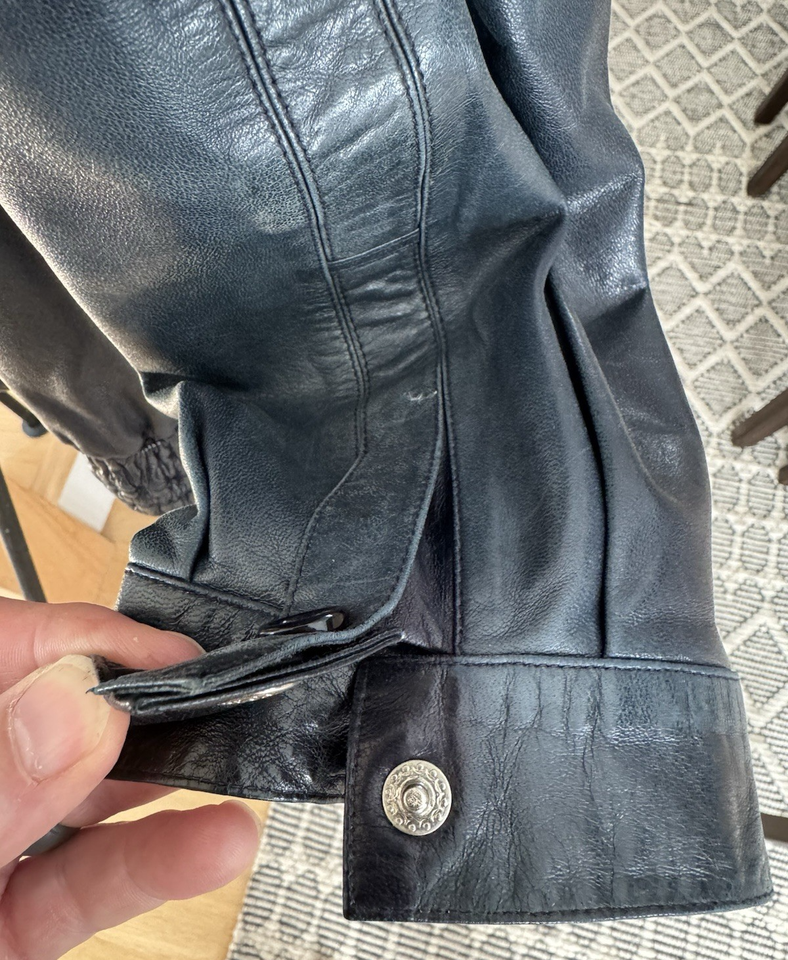 Zilli lambskin and silk lining bomber jacket . Made in France . Size M ...