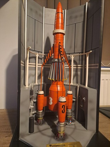 Iconic Replicas Thunderbird 3 Model Replica. Gerry Anderson Signature ...