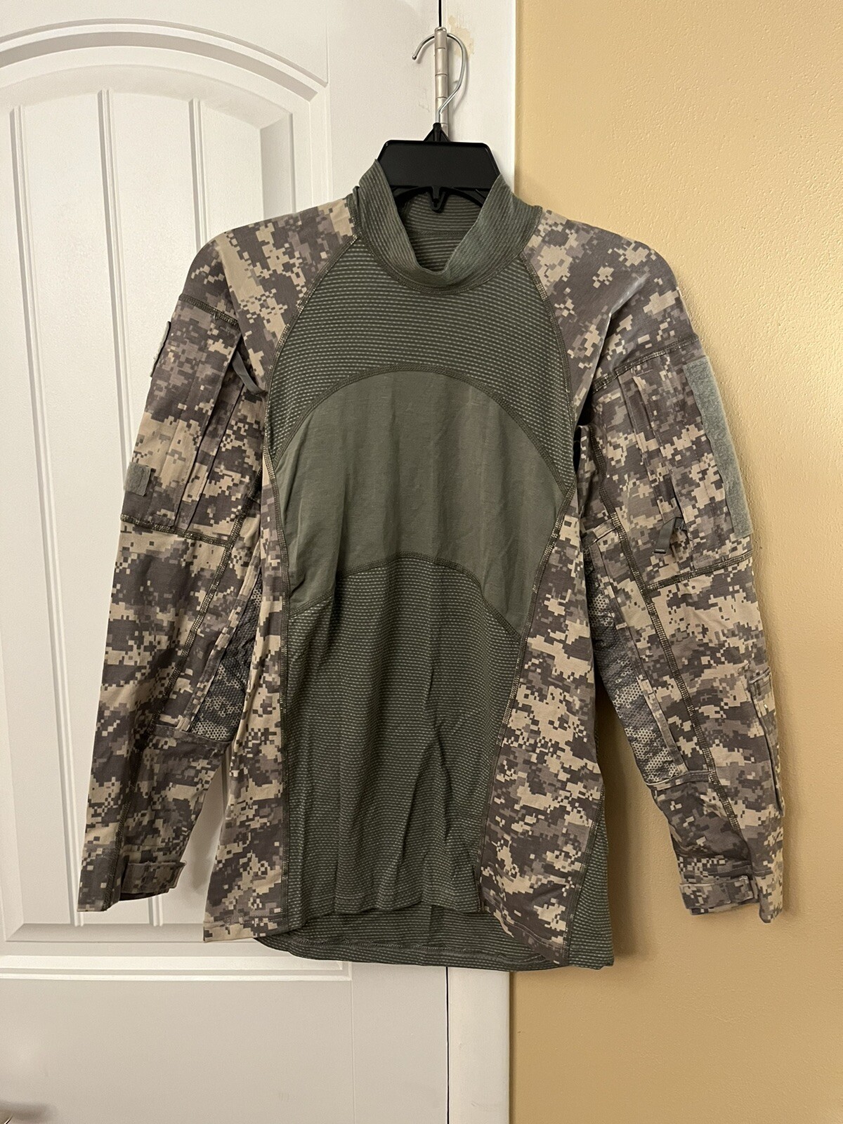 US Army USGI ACU Digital Camo Army Strong Logo Army Combat Shirt Size X ...