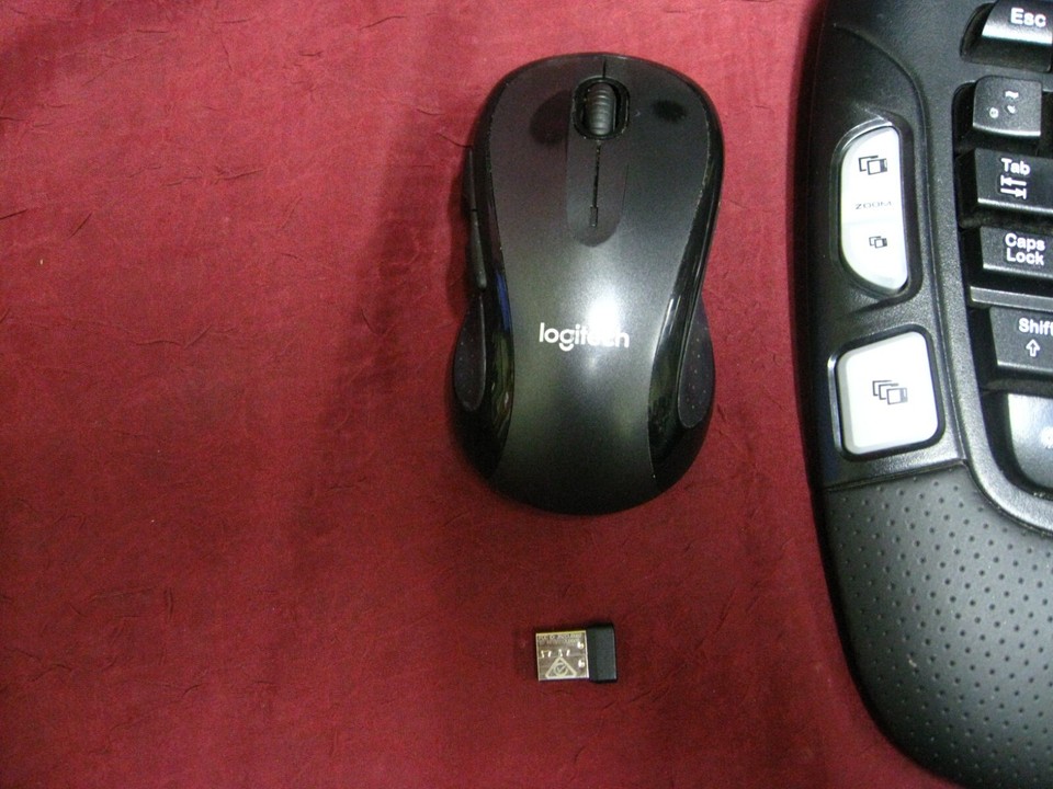 Logitech MK550 Wireless Wave Comfort K350 Keyboard & M510 Mouse Combo ...
