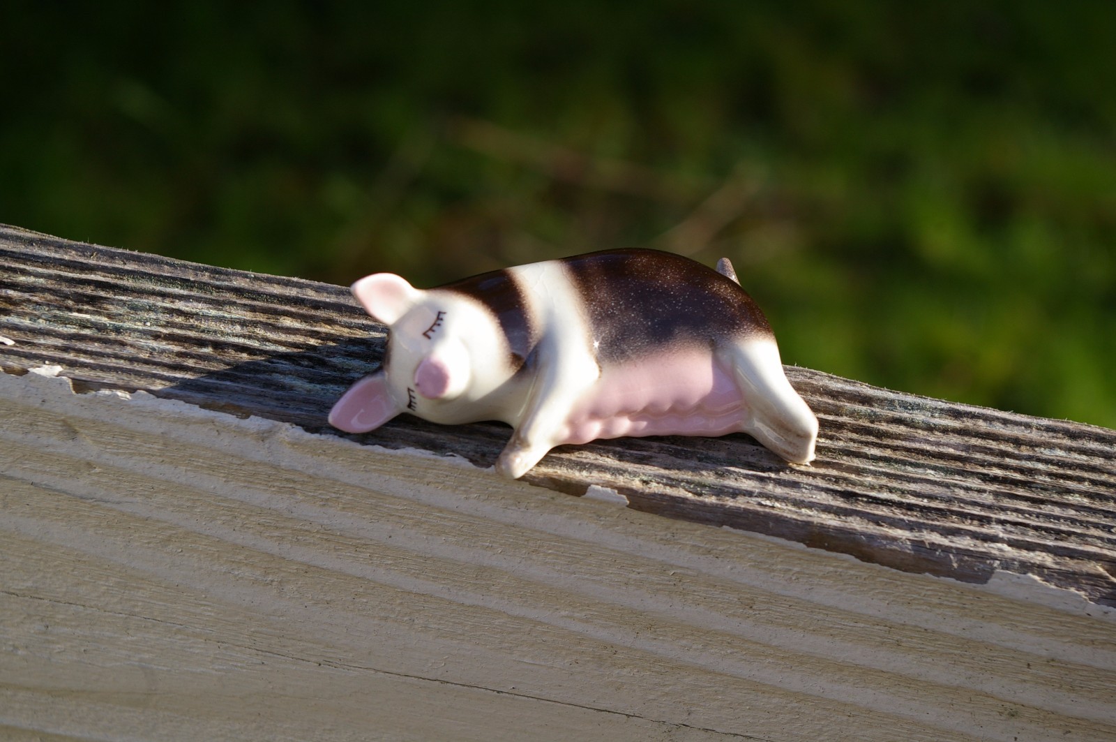 Sow Farm Pig Pink Black White Piggy Figurine Enamel 3" Laying Down ...