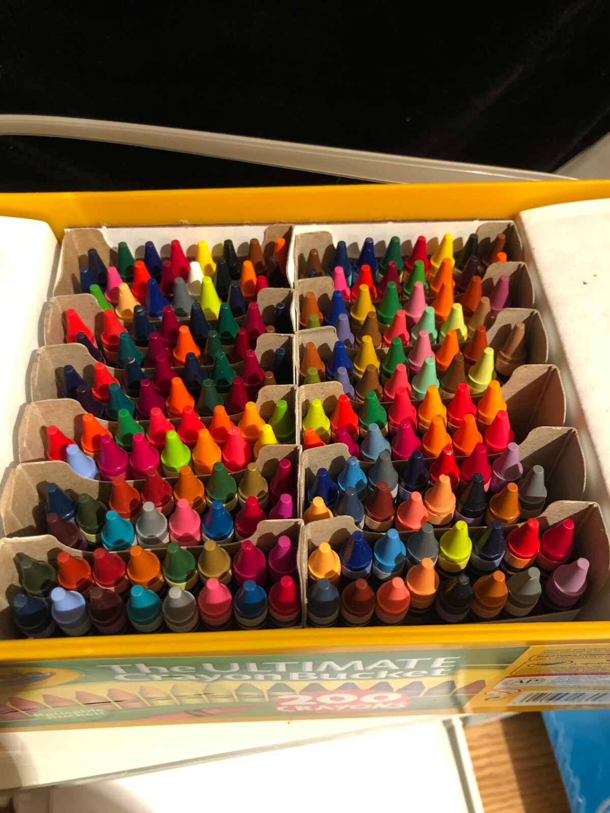 Crayola Ultimate Crayon Bucket 200 Crayons C7118 for sale online | eBay