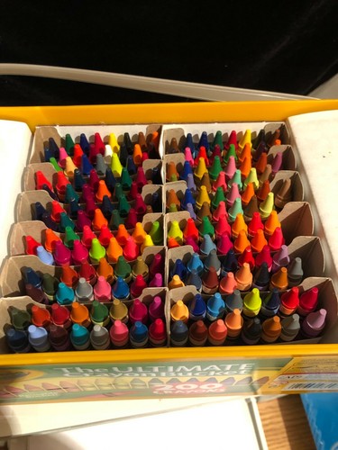 Crayola Ultimate Crayon Bucket 200 Crayons C7118 for sale online | eBay