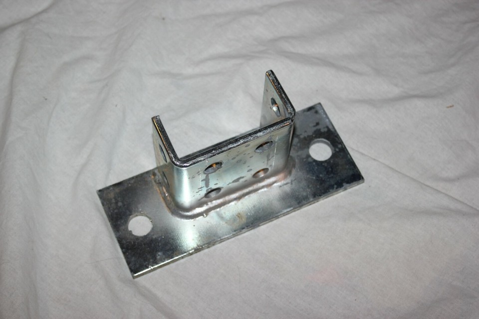 Qty: 4 Unistrut Post Base Double Channel | eBay